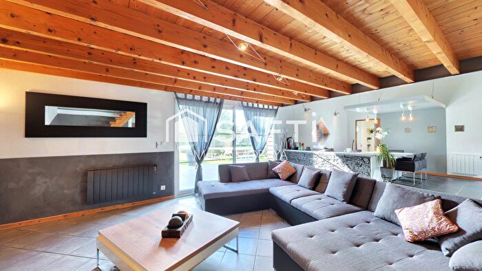 Maison à vendre - La Lande-de-Fronsac - 6 pièces - 4 chambres