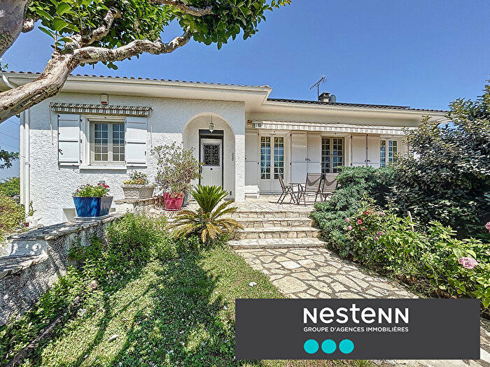 Maison à vendre - Sainte-Livrade-sur-Lot - 4 pièces - 3 chambres