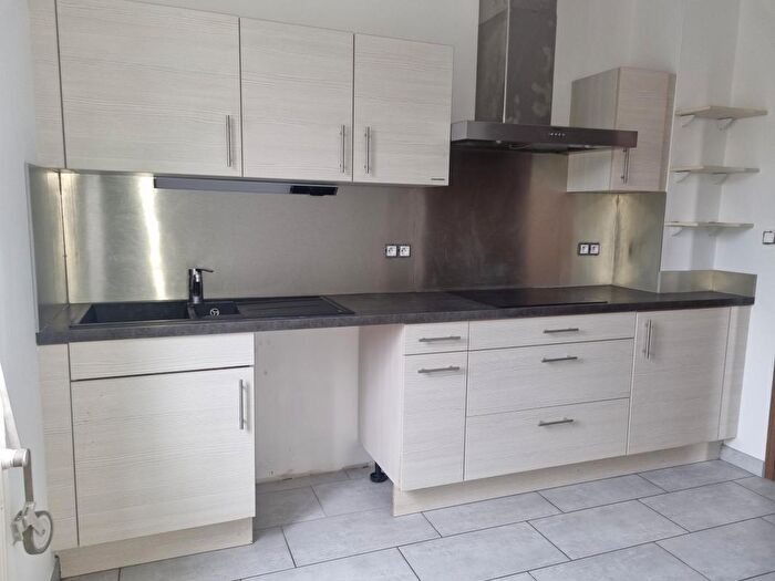 Maison à louer - Hirsingue - 5 pièces - 4 chambres