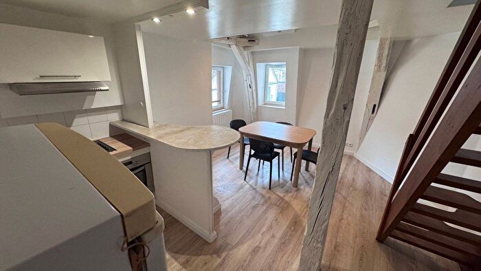 Appartement à louer - Bourges - 2 pièces - 1 chambre