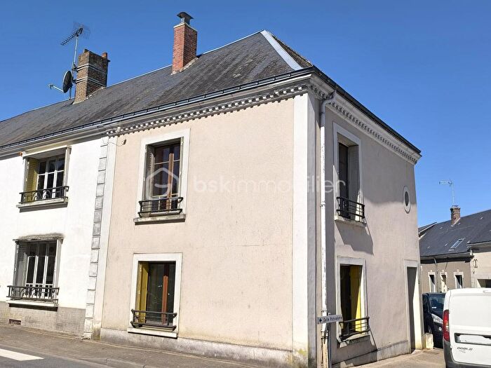 Saint-Calais - Maison 9 pièces à vendre