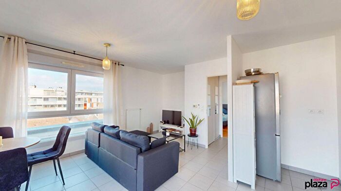 Appartement à louer - Centre, Annemasse - 2 pièces - 1 chambre