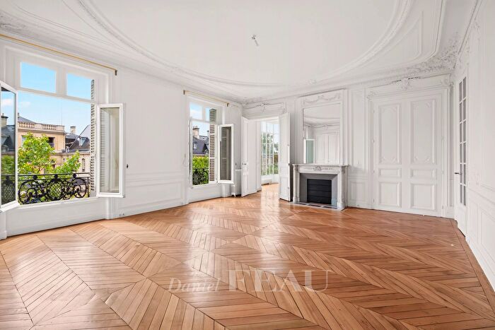 Paris 5ème, Val de Grâce : Appartement 8 pièces à louer