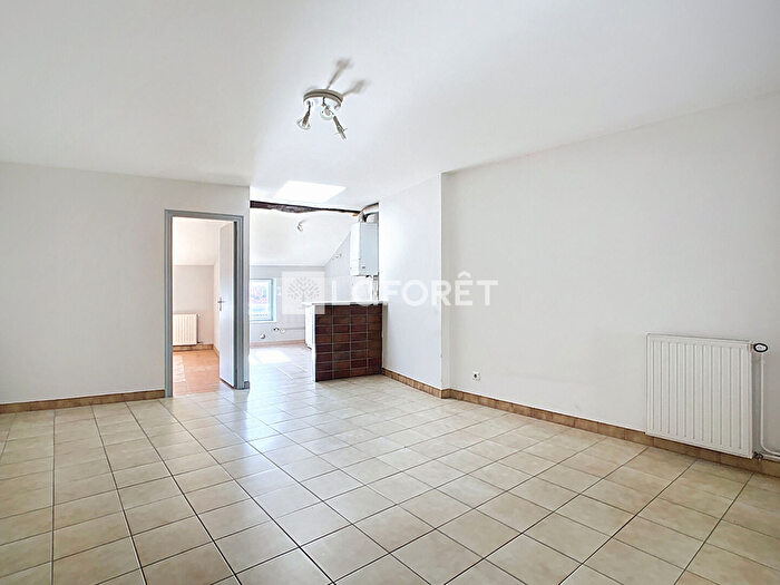 Appartement à louer - Mâcon, Centre-ville - 2 pièces - 1 chambre