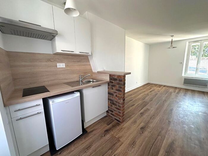 Appartement 2 pièces à louer à Orléans, Bannier, République