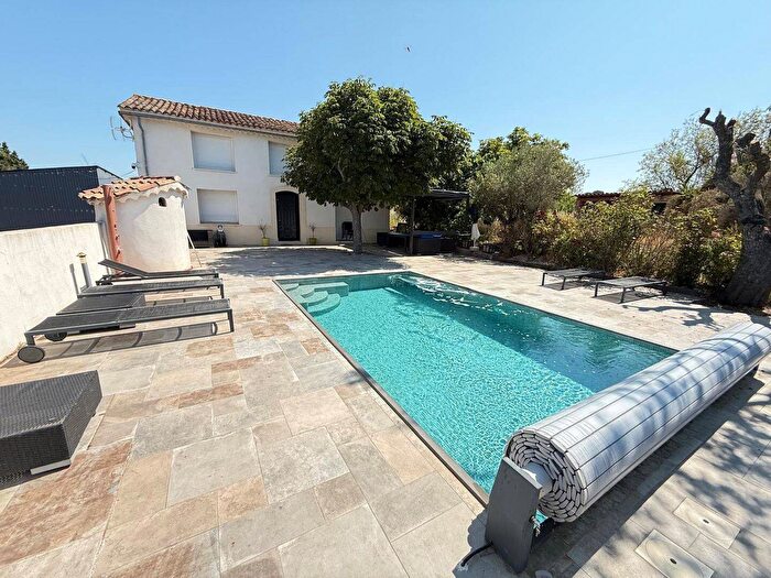 Maison à louer - Aix en Provence - 7 pièces - 3 chambres