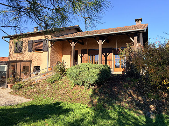 Maison à vendre - Saint-Étienne-des-Oullières - 4 pièces - 3 chambres