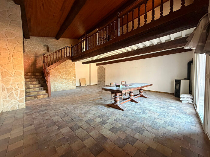 Maison à vendre - Gigean - 6 pièces - 4 chambres