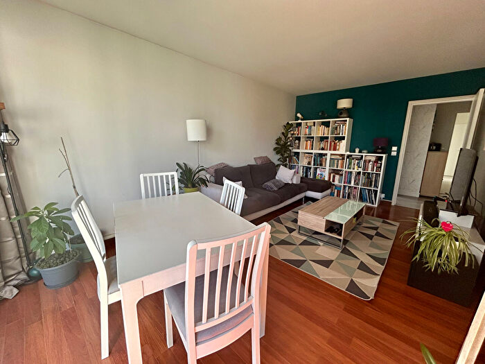 Appartement à vendre - Maurepas, Le Bois de Maurepas, Coudrays - 4 pièces - 3 chambres