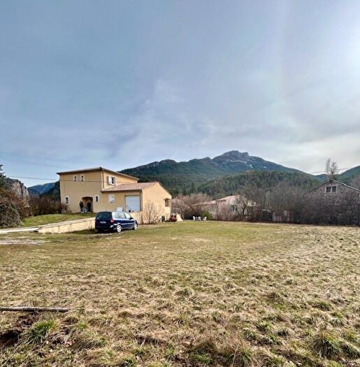 Maison 5 pièces à Castellane, à vendre
