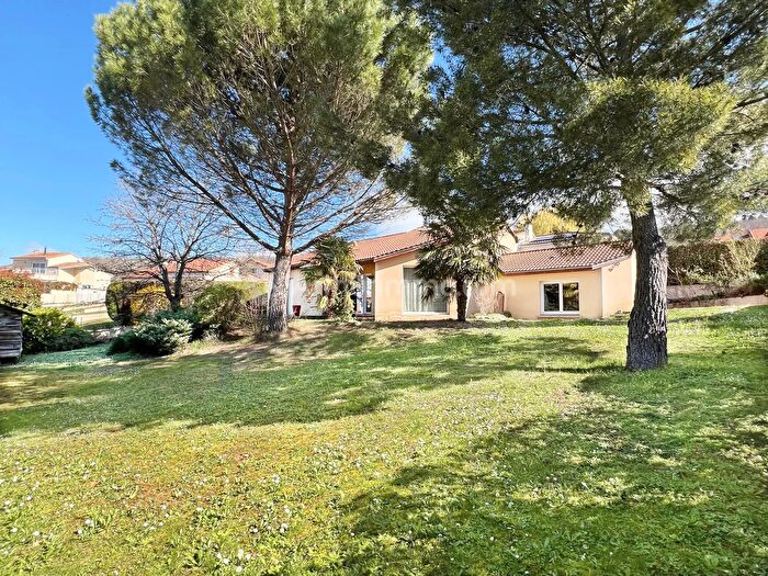 Maison à vendre - Mirefleurs - 5 pièces - 3 chambres