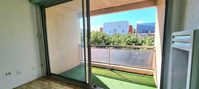 Appartement à louer - Près-Saint-Jean, Alès - 1 pièce