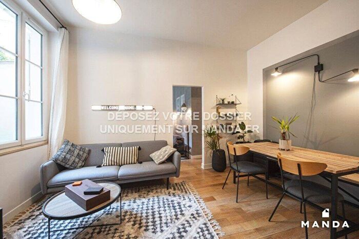 Appartement à louer - La Fourche-Guy Môquet, Paris ème arrondissement - 2 pièces - 1 chambre