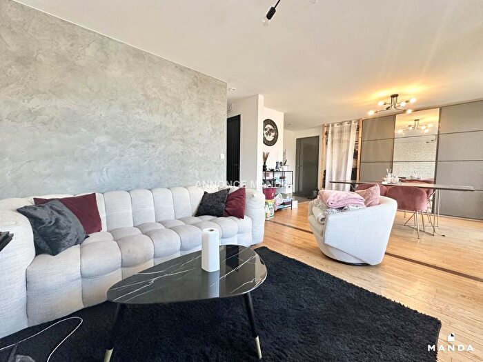 Mantes-la-Ville, Maupomet : Appartement 2 pièces à louer