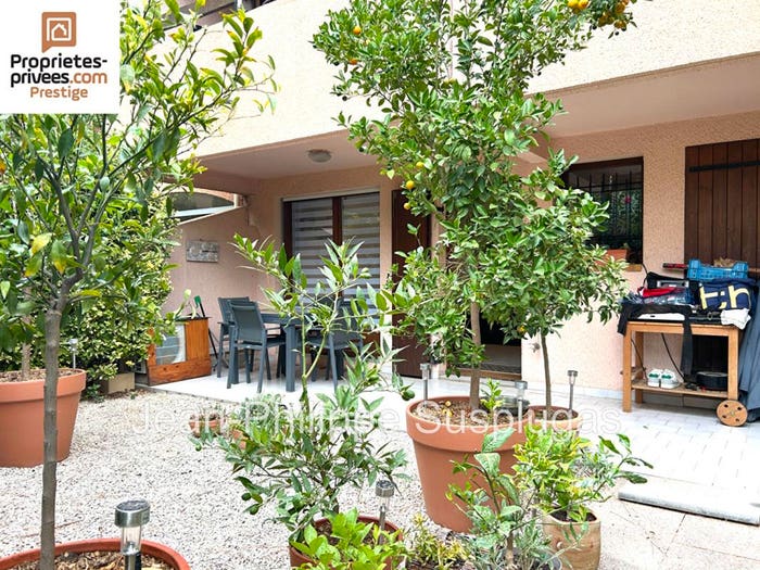 Sanary-sur-Mer, Le Baou, Saint-Roch : Appartement 2 pièces à vendre