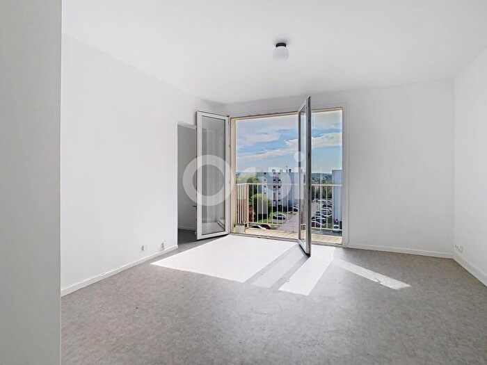 Appartement à louer - Beausejour, Noyon - 2 pièces - 1 chambre