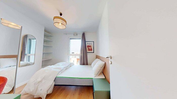 Plaisance, La Garenne-Colombes : Appartement 1 pièce à louer