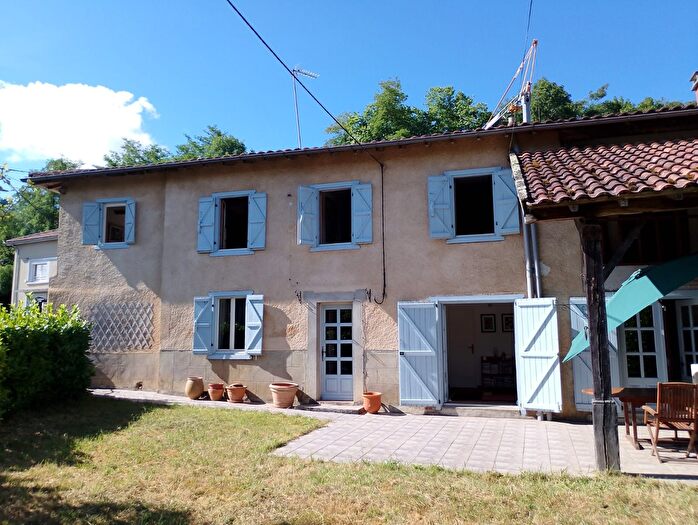 Maison à vendre - Gensac-de-Boulogne - 5 pièces - 3 chambres