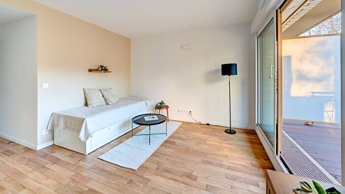 Georges Brassens, Paris ème arrondissement : Appartement 1 pièce à louer