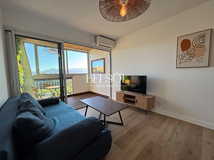 Appartement à vendre - Saint-Cyprien, Le Port - 2 pièces - 1 chambre
