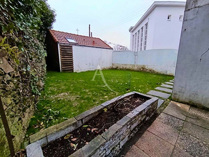 Maison à louer - Douet, Saint-Sébastien-sur-Loire - 4 pièces - 3 chambres