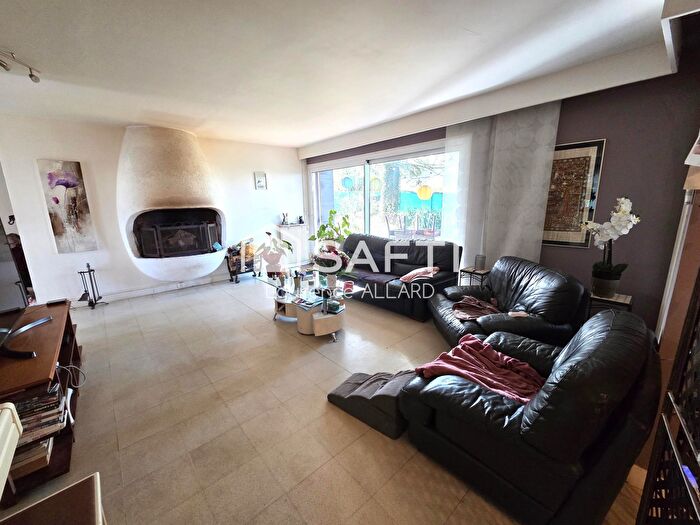 Maison à vendre - LIsle-Adam - 6 pièces - 3 chambres