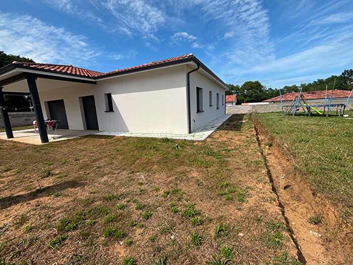 Maison à vendre - Mazerolles - 4 pièces - 3 chambres