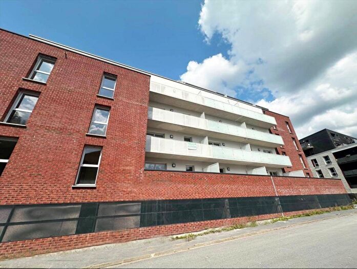 Appartement à louer - Faubourg Saint Catherine-Faubourg de Paris-Le Vignole, Valenciennes - 3 pièces - 2 chambres