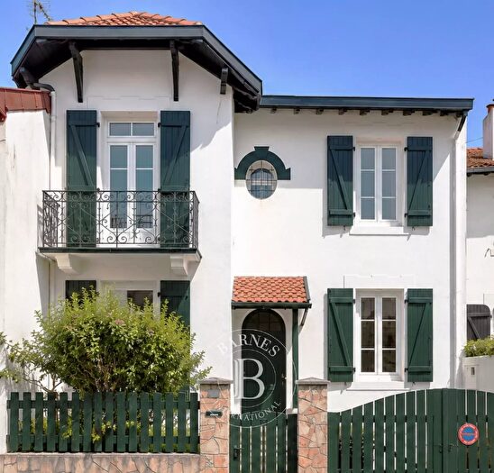 Maison 6 pièces à Biarritz, Saint-Charles, Phare, Larochefoucauld, à vendre