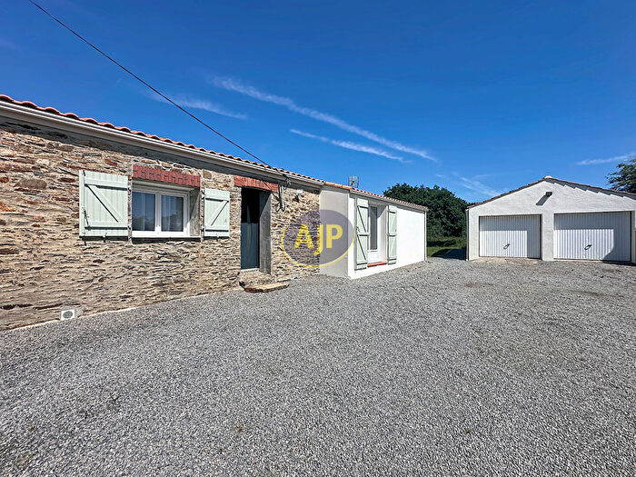 Maison 4 pièces à vendre - Saint-Hilaire-de-Chaléons