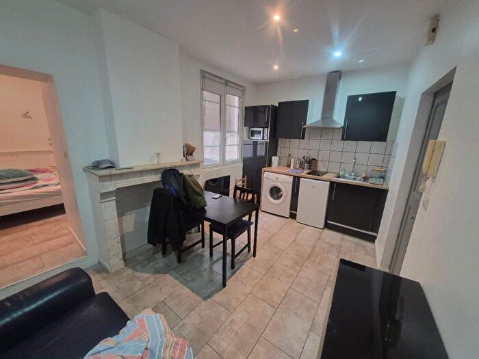 Appartement à vendre - Avignon, Palais des Papes, Zone Piétonne - 1 pièce - 1 chambre