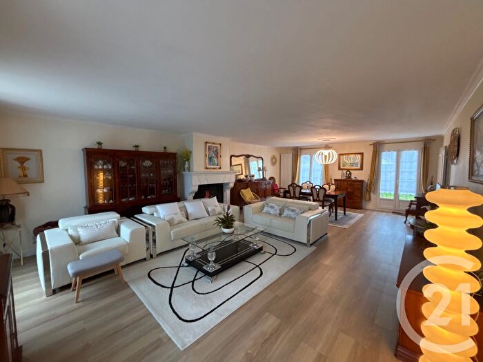 Maison à vendre - Mennecy, Verville, Bois des Mares, Charles de Gaulle - 7 pièces - 5 chambres