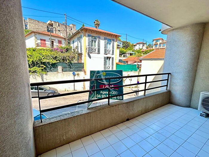 Gorbella, Nice : Appartement 1 pièce à louer