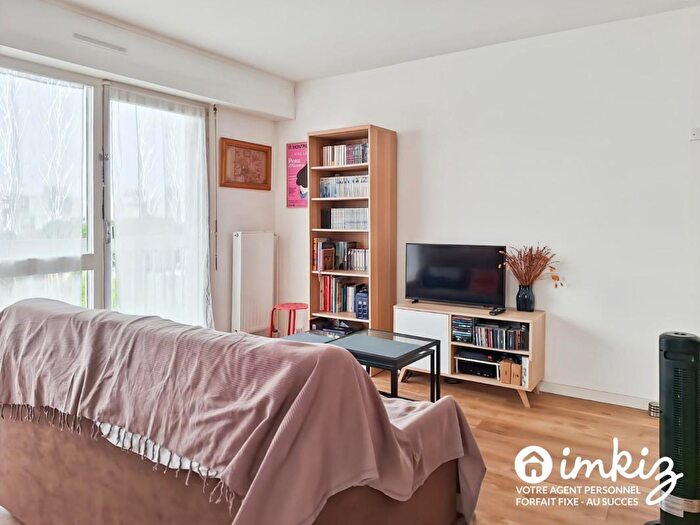 Créteil, Bas du Mont-Mesly : Appartement 2 pièces à vendre