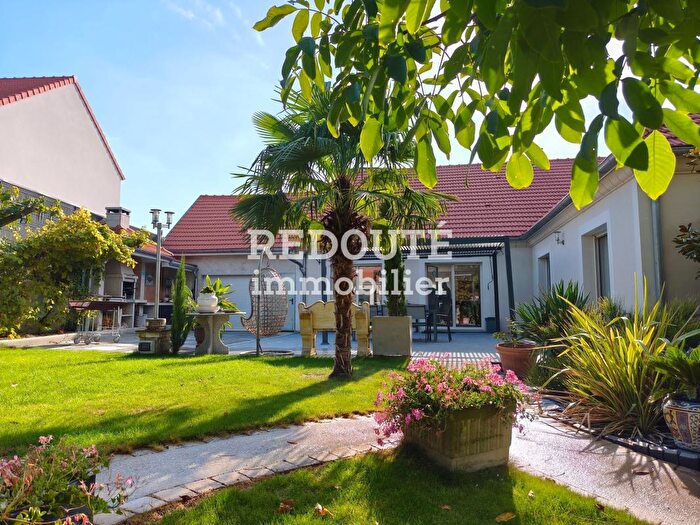 Villers-aux-Nuds, Villers-aux-Noeuds : Maison 7 pièces à vendre