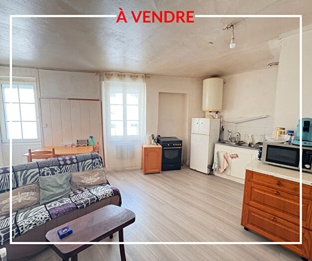 Appartement à vendre - Voiron, Centre-ville, Gare - 2 pièces - 1 chambre