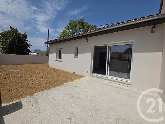 Maison 4 pièces à Marquefave, à louer