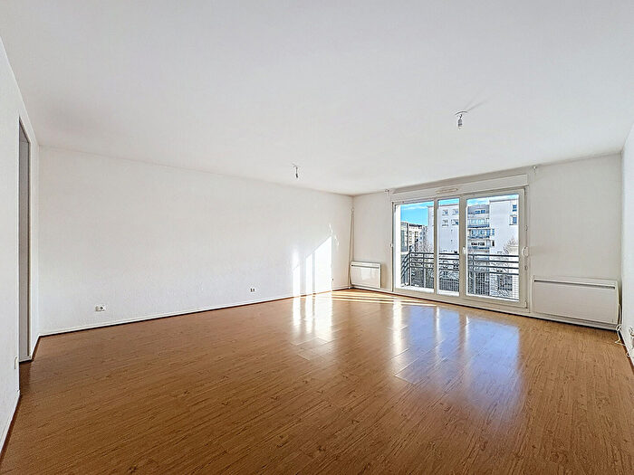 Appartement à louer - Reims, Courlancy, Porte de Paris, Bois dAmour - 5 pièces - 4 chambres