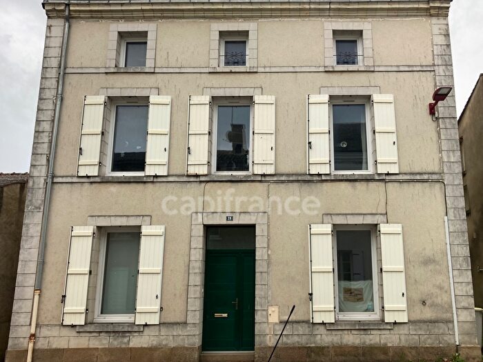 Maison à vendre - Trémentines - 9 pièces - 5 chambres