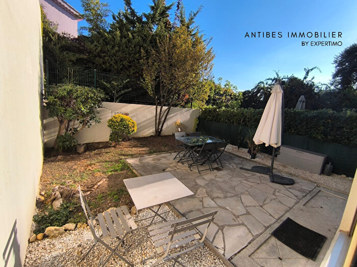 Appartement à vendre - Antibes - 3 pièces - 2 chambres