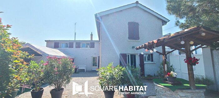 Maison à vendre - Saint-Galmier - 6 pièces - 5 chambres