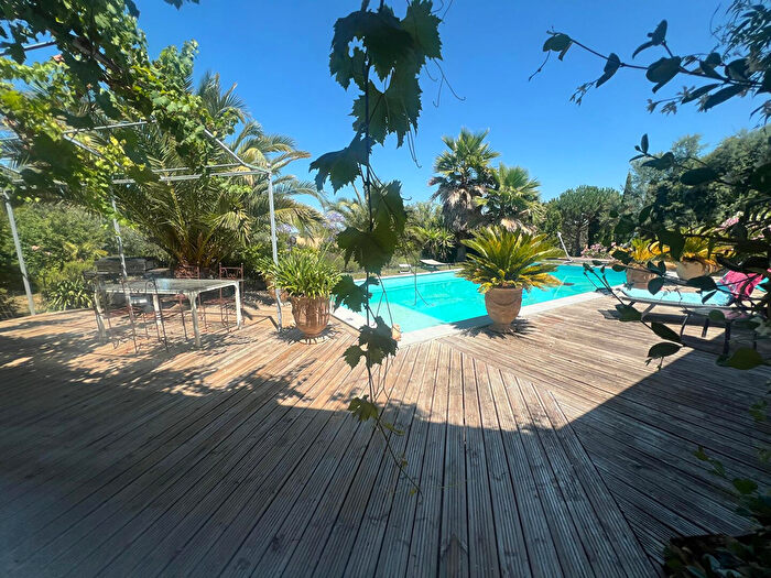 Maison à vendre - Lapeyrouse-Fossat - 7 pièces - 5 chambres