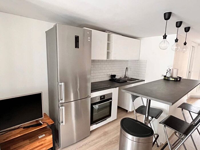 Appartement à louer - Grange Aux Belles-Terrage, Paris ème arrondissement - 2 pièces