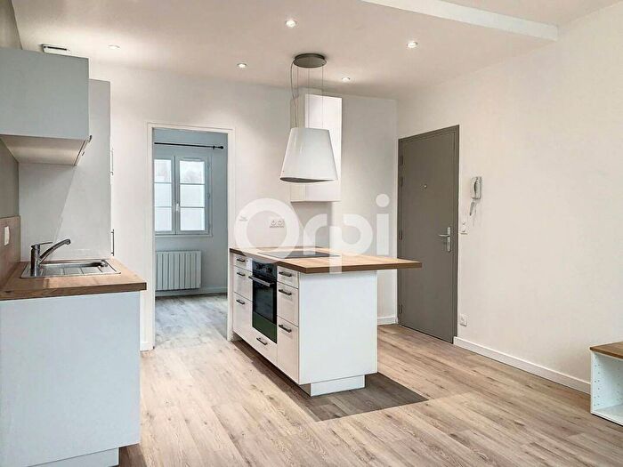 Appartement à louer - Carmes-République, Orléans - 2 pièces - 1 chambre