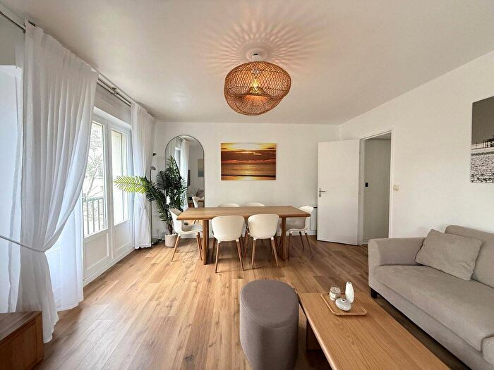 Appartement à louer - Centre, Angers - 3 pièces - 2 chambres