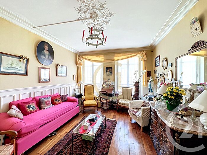Versailles, Montreuil : Appartement 7 pièces à vendre
