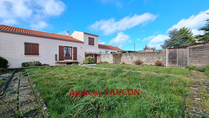 Maison 4 pièces à La Roche-sur-Yon, Pentagone, Pont-Morineau, à vendre