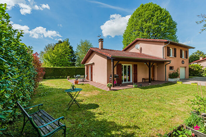 Maison à vendre - Villette-dAnthon - 5 pièces - 4 chambres