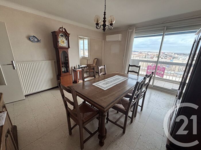 Appartement 4 pièces à vendre à Nîmes, collines