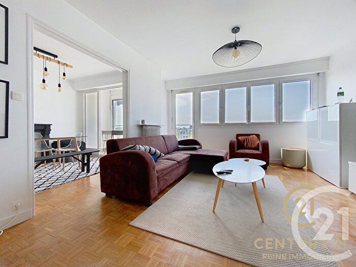 Appartement à vendre - Quartiers Centre, Colombier - 3 pièces - 2 chambres